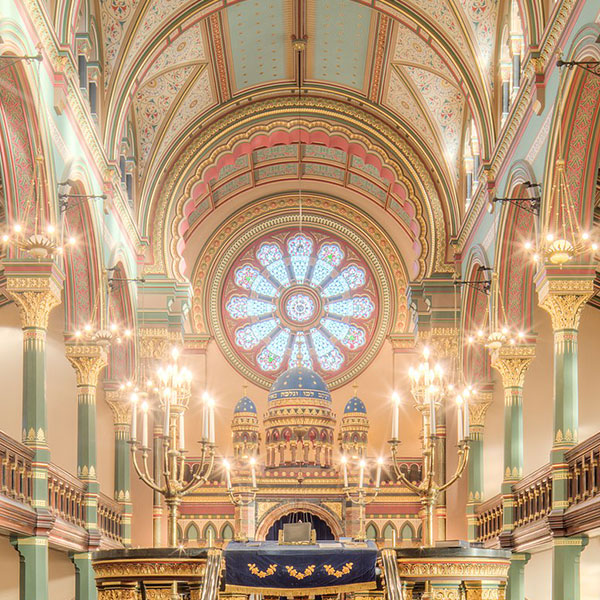 The history and architecture of synagogues in eastern Europe | Lecture ...